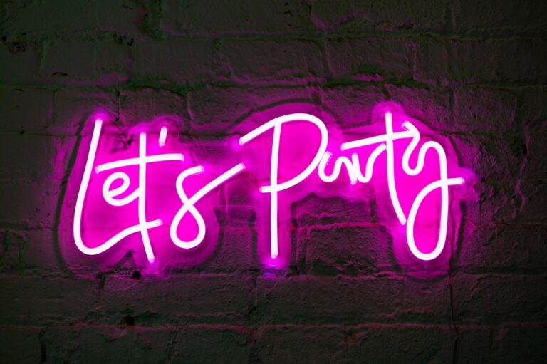 The Ultimate Tacky Party Guide - TheMamasGirls